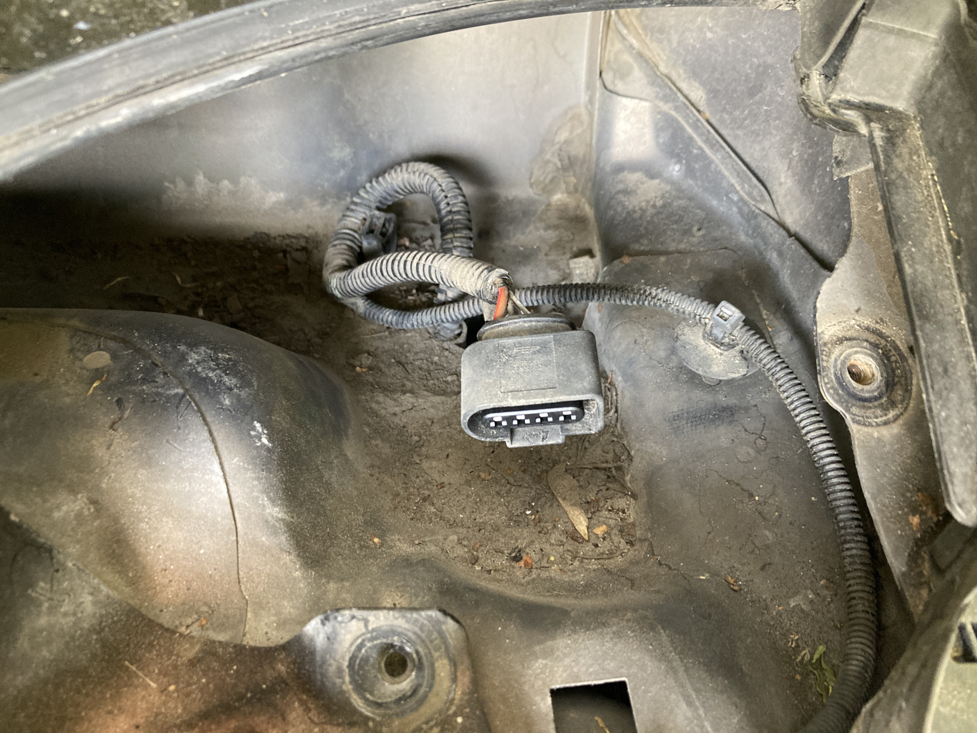 Замена подкапотной проводки на полную — Ford Focus Hatchback III, 1,6 л ...