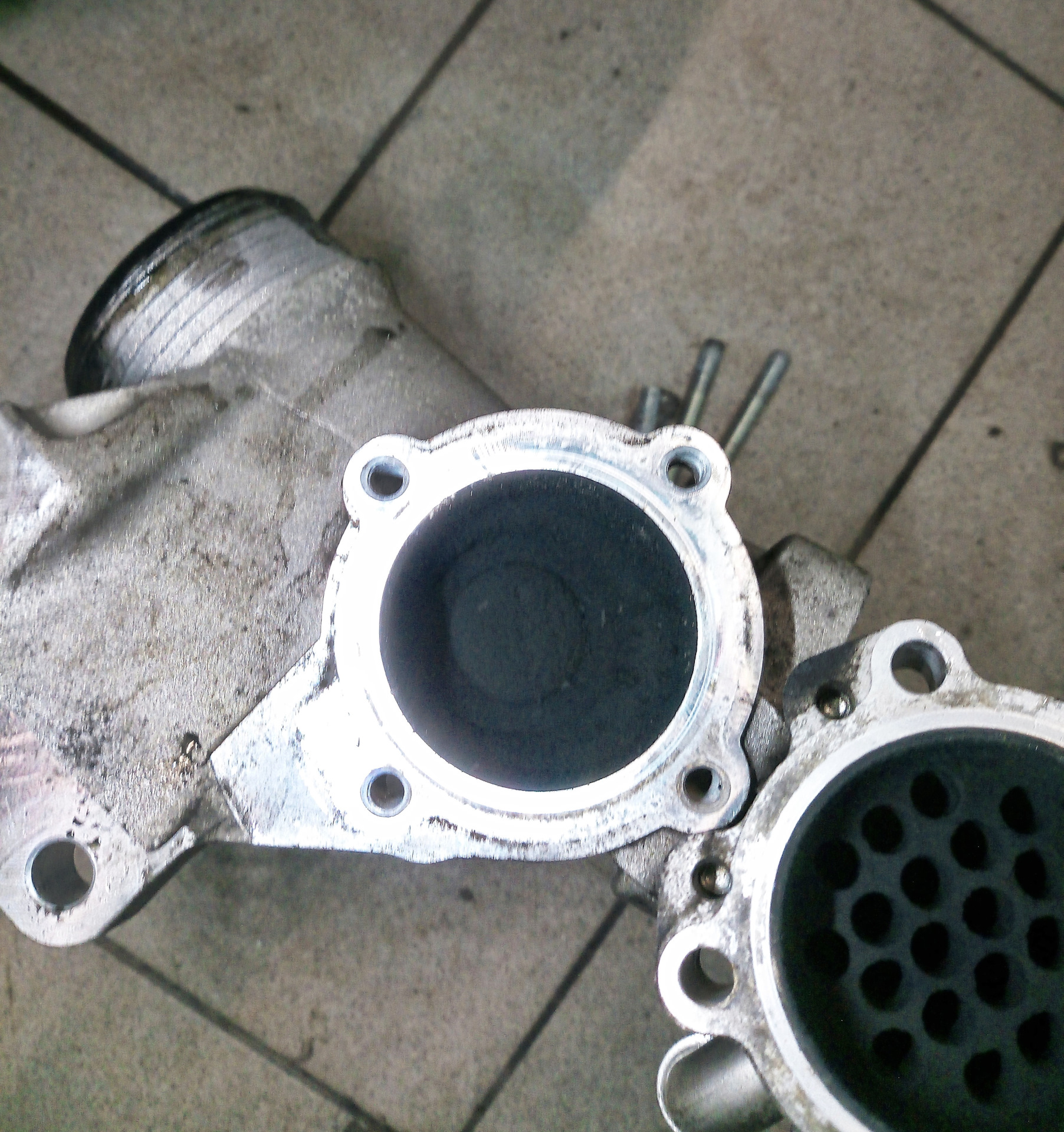 №119. Чистка ЕГР, дроссельной заслонки, вакуумного насоса, замена ...