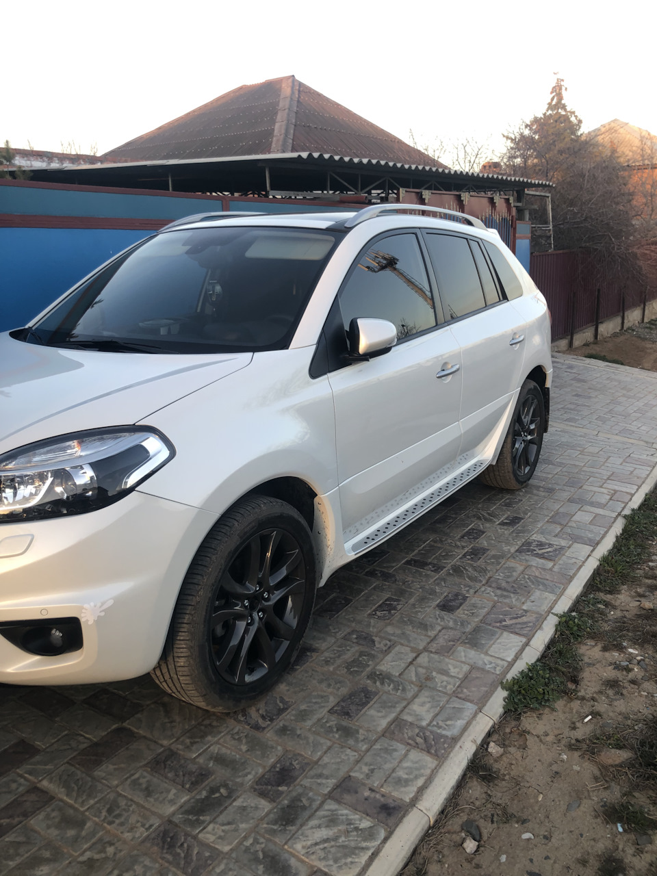 Вид поменяло😀 — Renault Koleos (1G), 2,5 л, 2013 года | тюнинг | DRIVE2