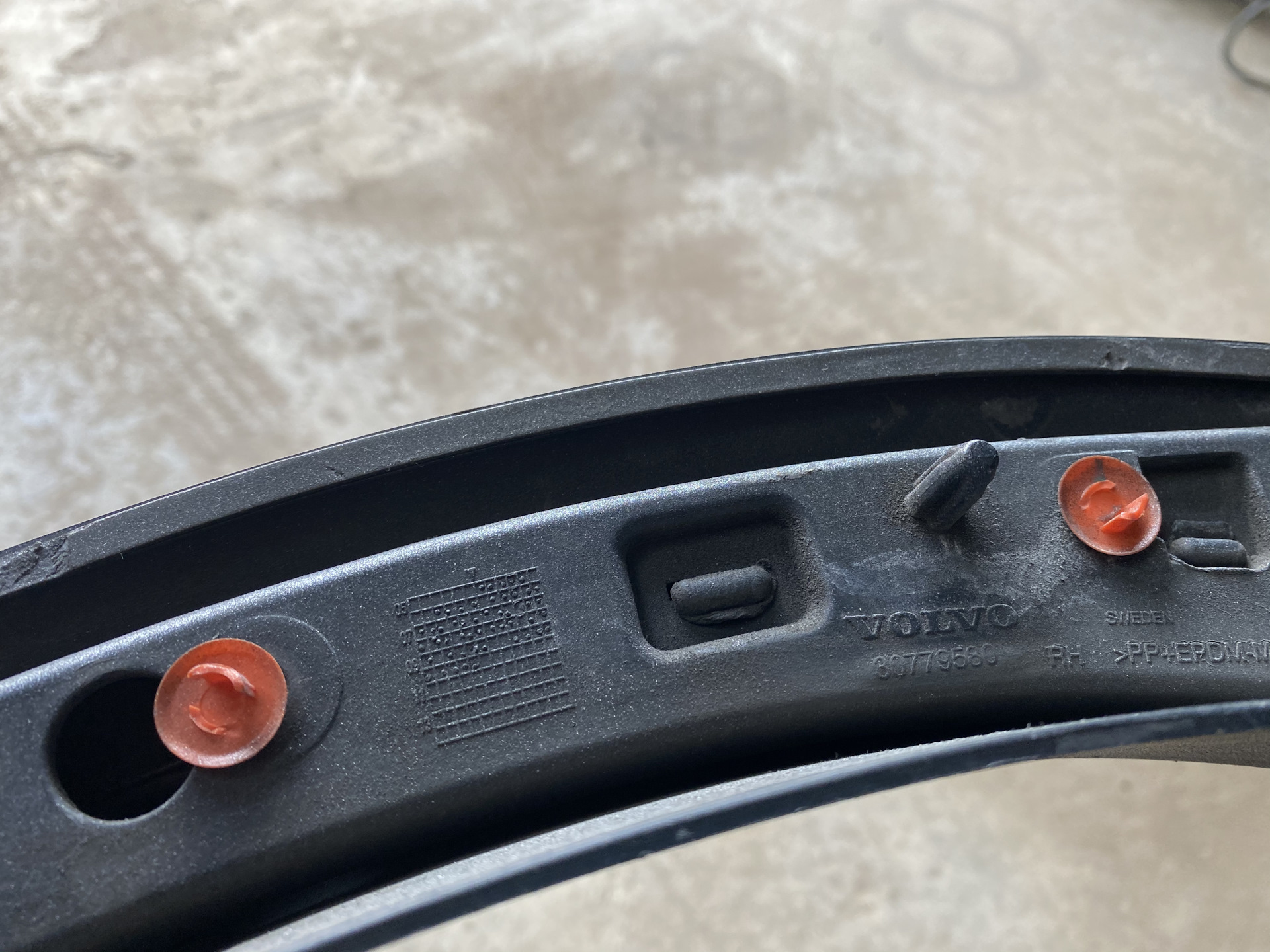 Продолжая сборку…Бампер…пороги…расширители…подкрылки… — Volvo XC90 (1G ...