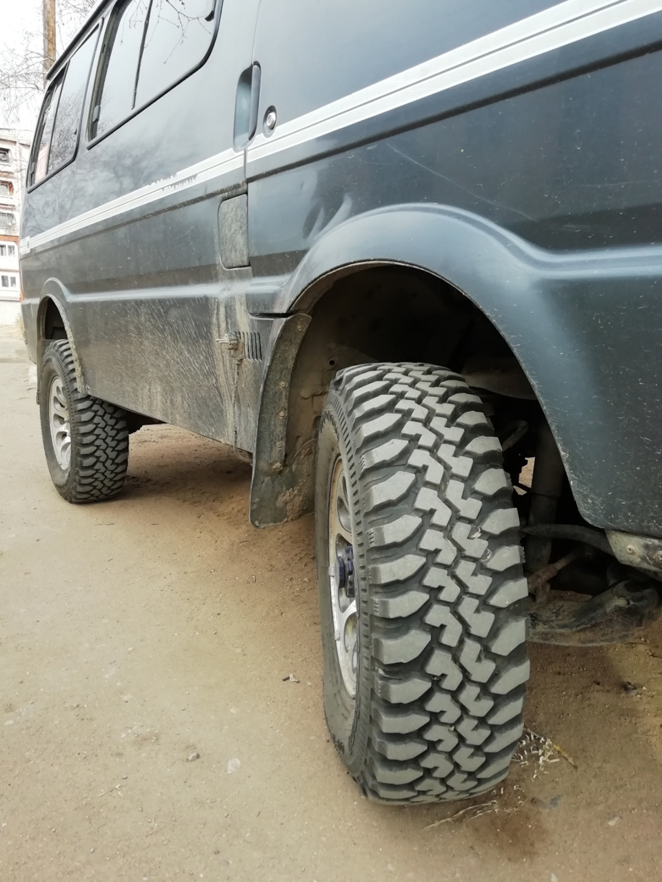 Переобулся… — Ford Spectron, 2,5 л, 1989 года | шины | DRIVE2