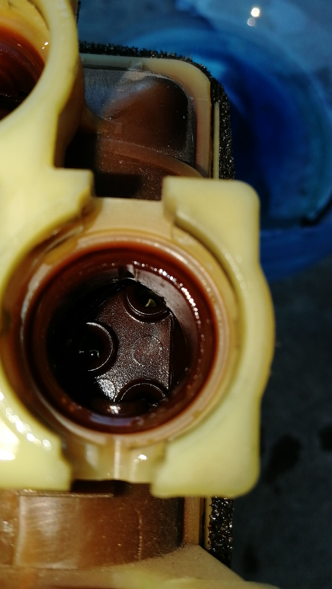 Замена радиатора печки. — Volvo XC90 (1G), 2,5 л, 2007 года | своими ...