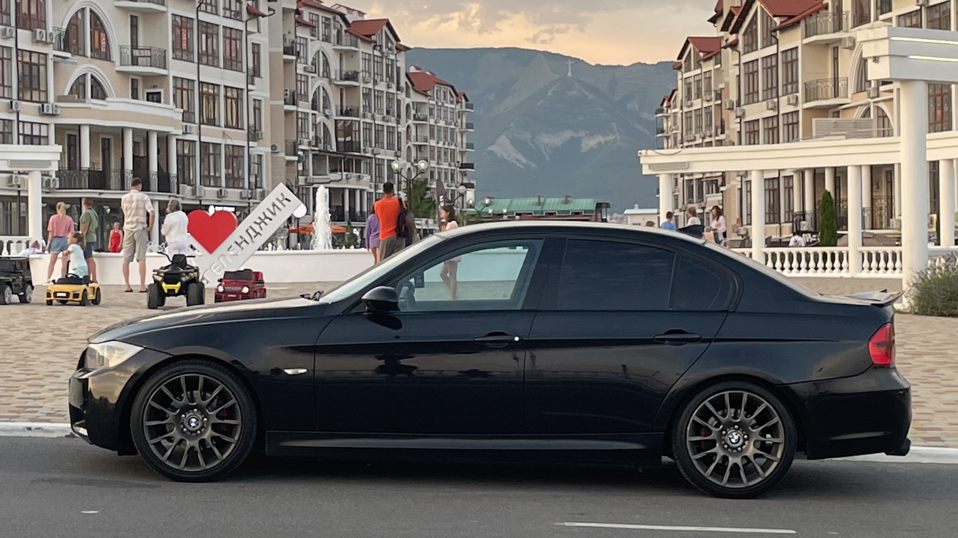 BMW 3 series (E90) 2.5 бензиновый 2008 | Ручной дракон на DRIVE2