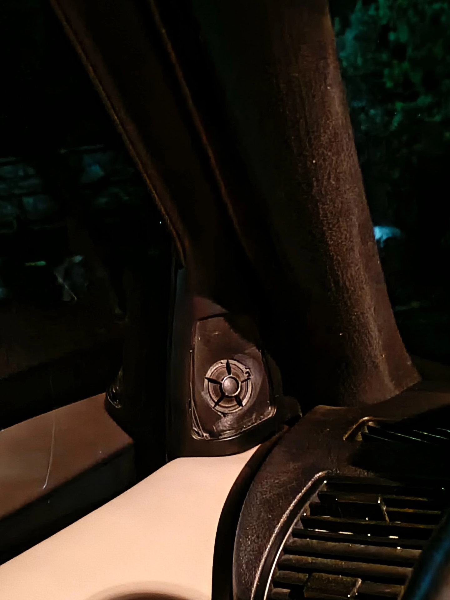 Решётка твиттера — BMW X5 (E53), 4,4 л, 2000 года | своими руками | DRIVE2