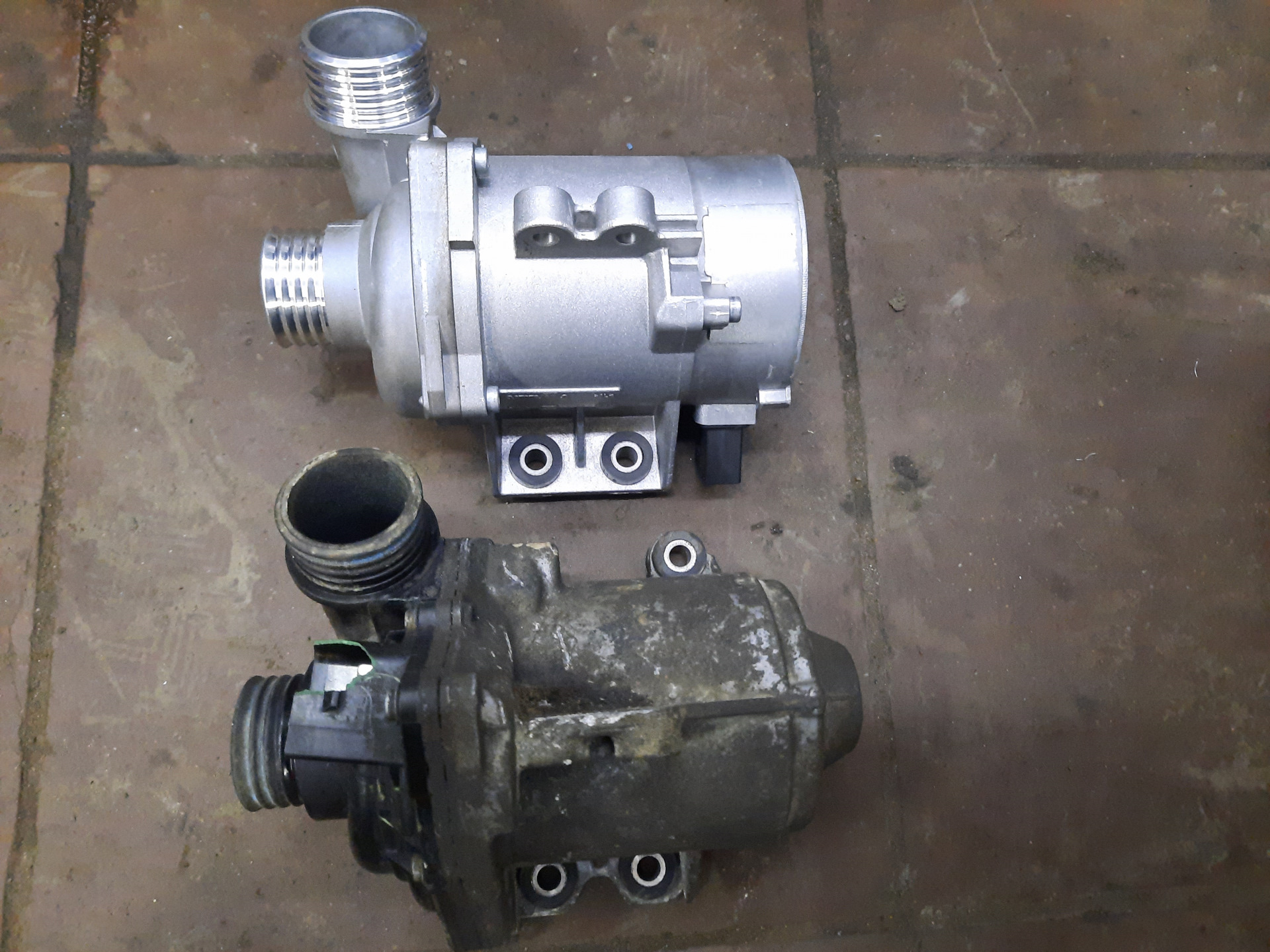 Замена помпы — BMW X5 (E70), 3 л, 2008 года | визит на сервис | DRIVE2