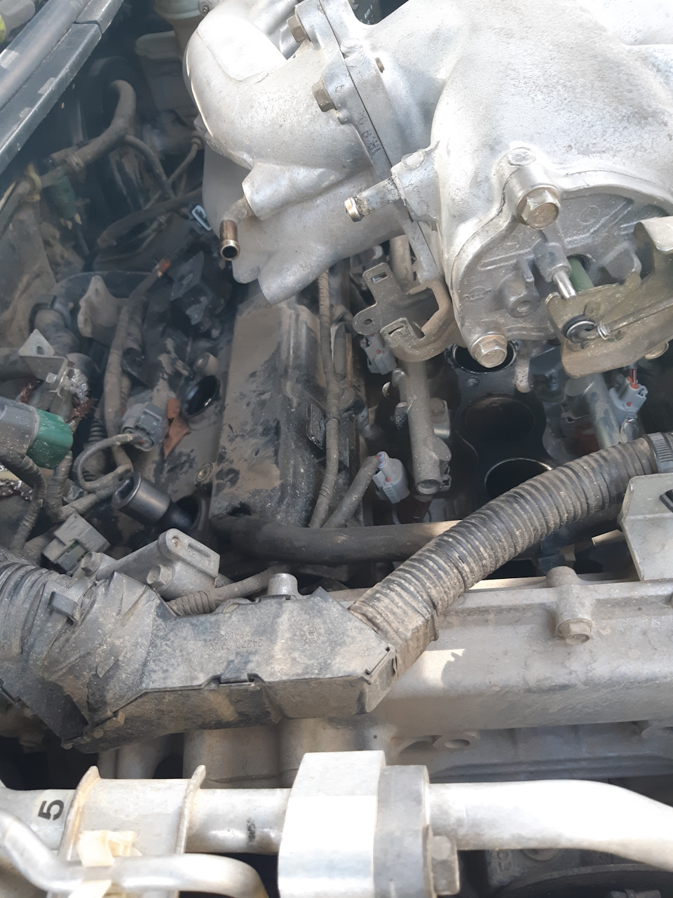 Свечи масло фильтра — Nissan Teana (J31), 2,3 л, 2006 года | плановое ...