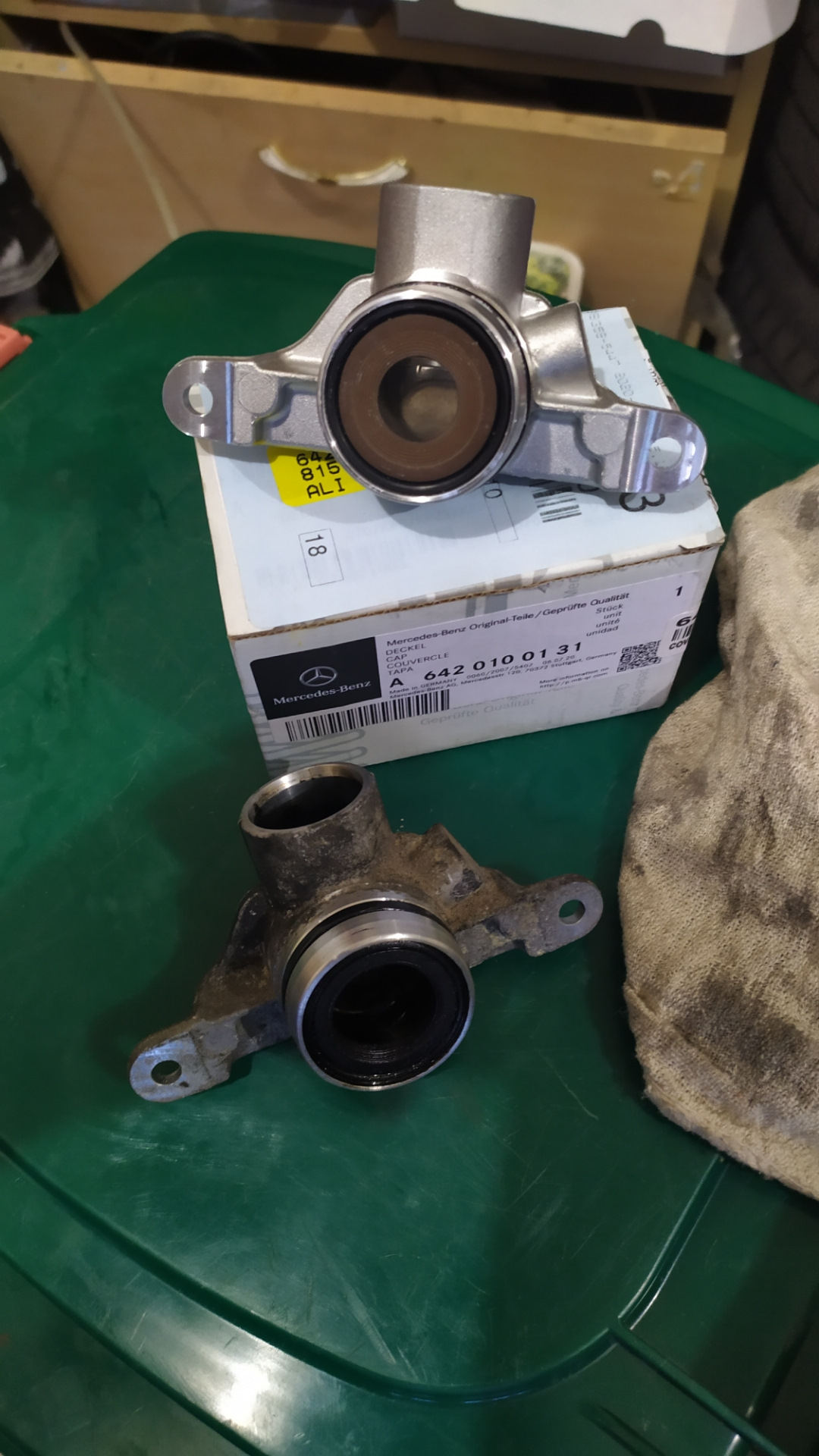 Обслуживание системы вентиляции картера — Mercedes-Benz E-Class (W211 ...