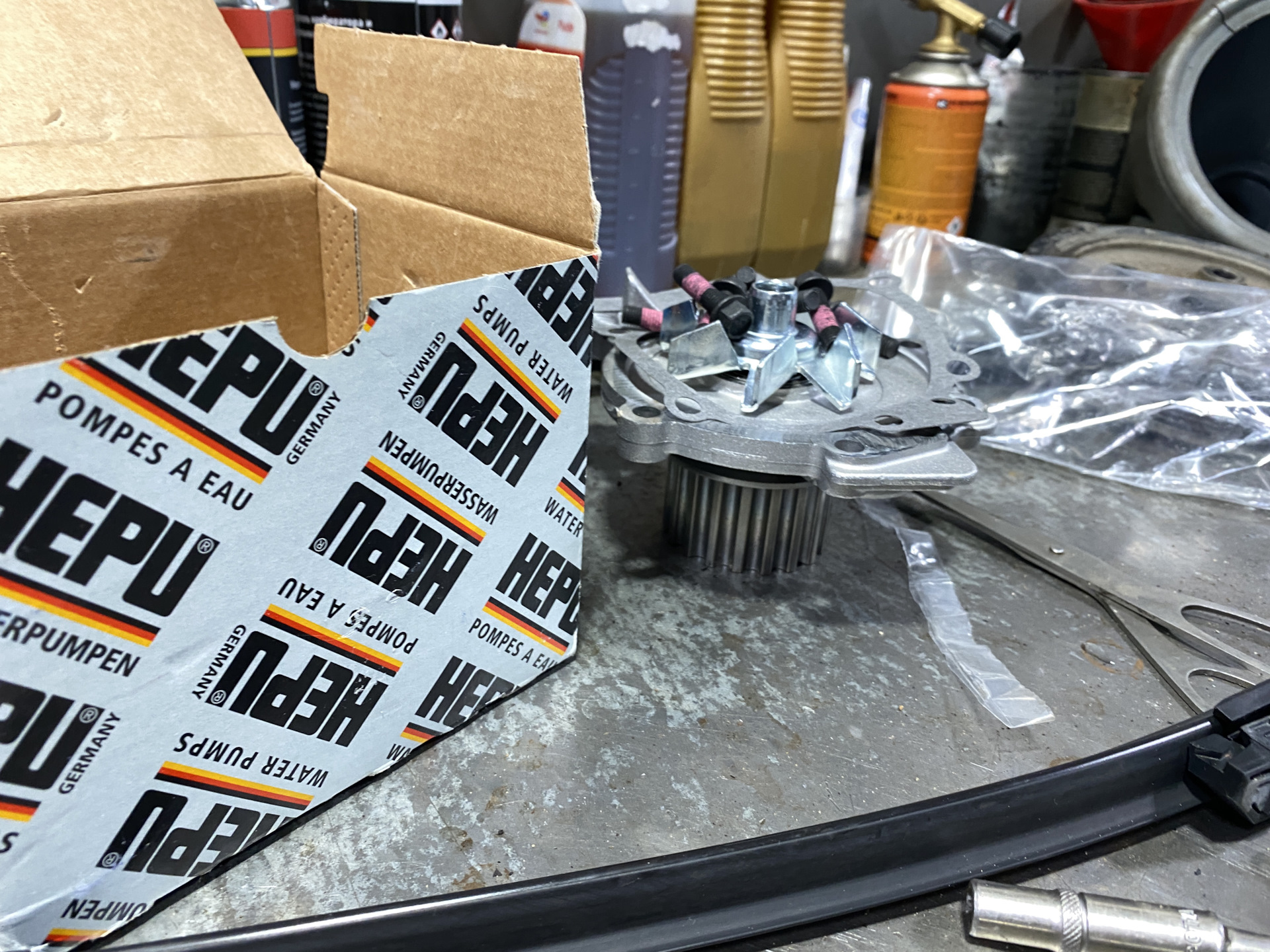 Ремень ГРМ 305000км — Volvo XC70 III, 2,4 л, 2008 года | плановое ТО ...