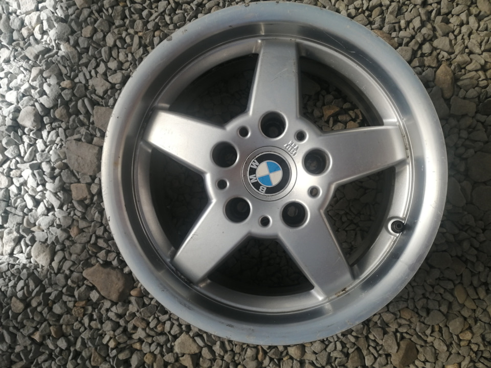 Литые диски RONDELL 7Jx15 ET0 5x120 на BMW 3 series (E36). Б/у | 1 500 ...