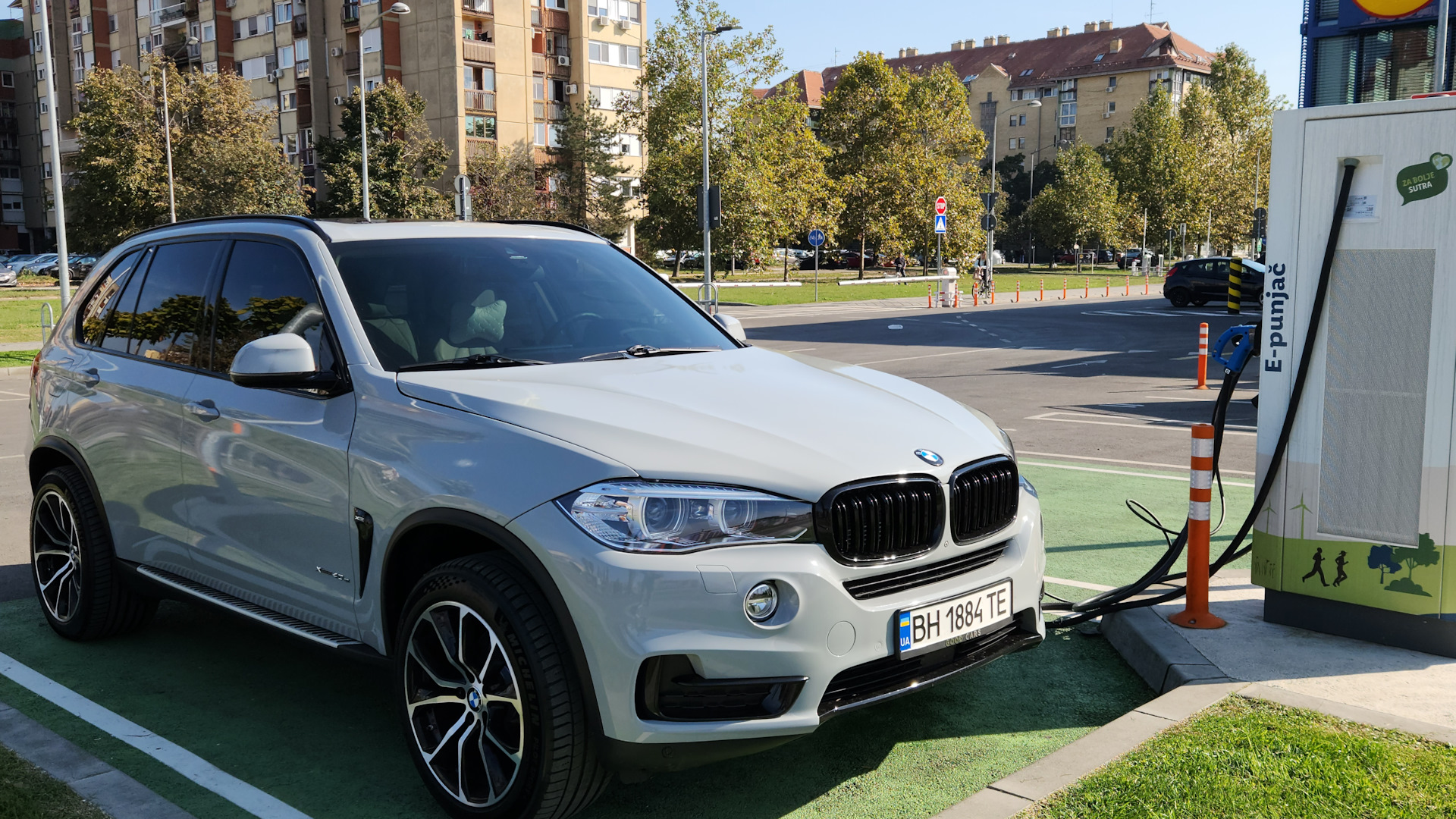 BMW X5 (F15) 2.0 гибридный (Plug-in) 2015 | на DRIVE2