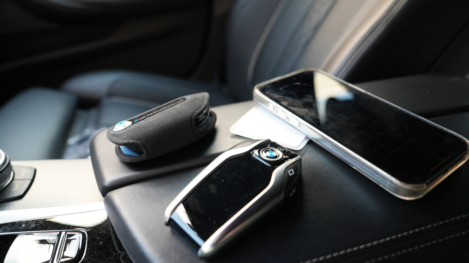 BMW Digital Key — BMW 5 series Touring (G31), 3 л, 2020 года | другое ...