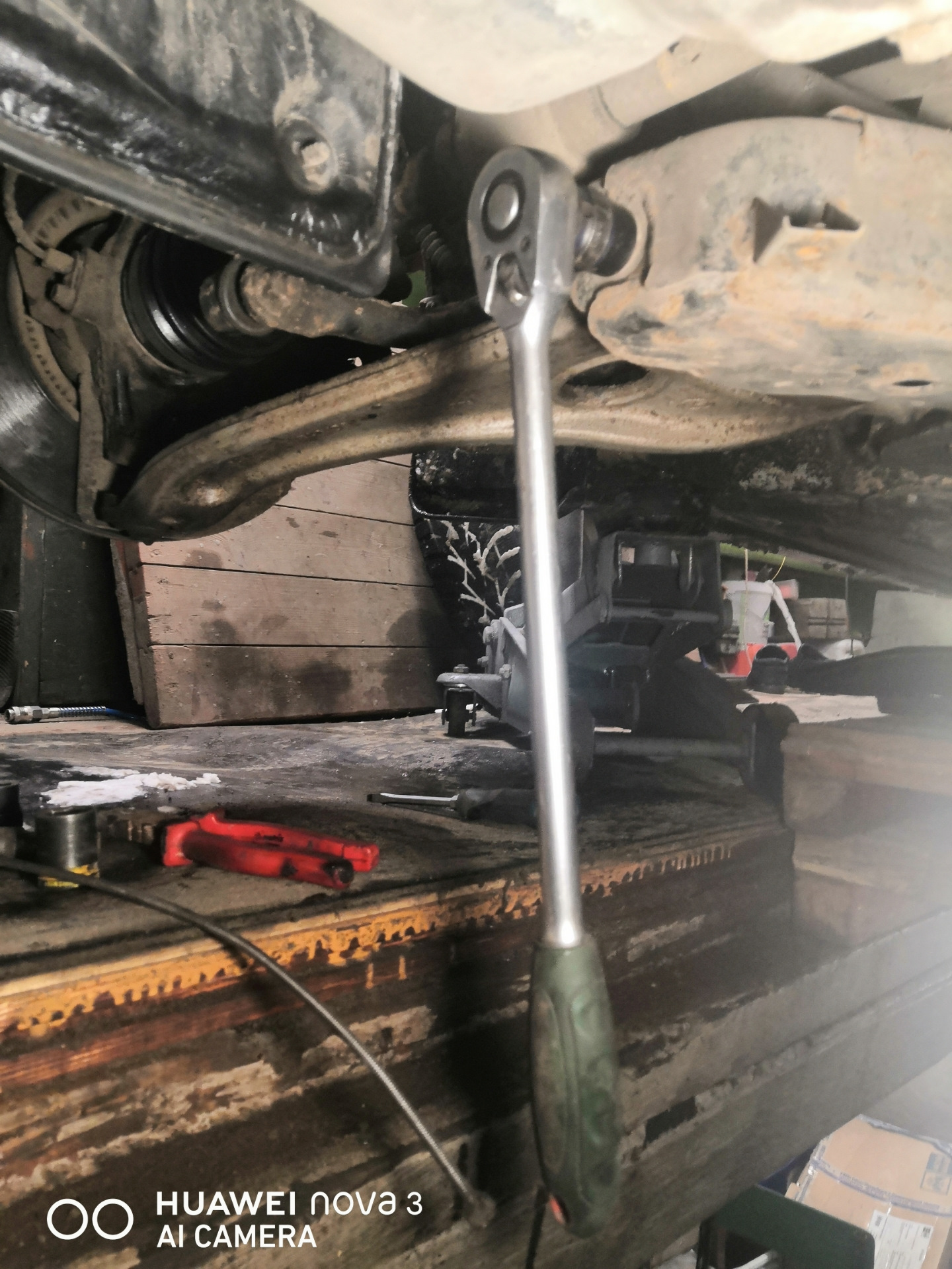 Замена передних рычагов — Hyundai i40, 2 л, 2014 года | запчасти | DRIVE2