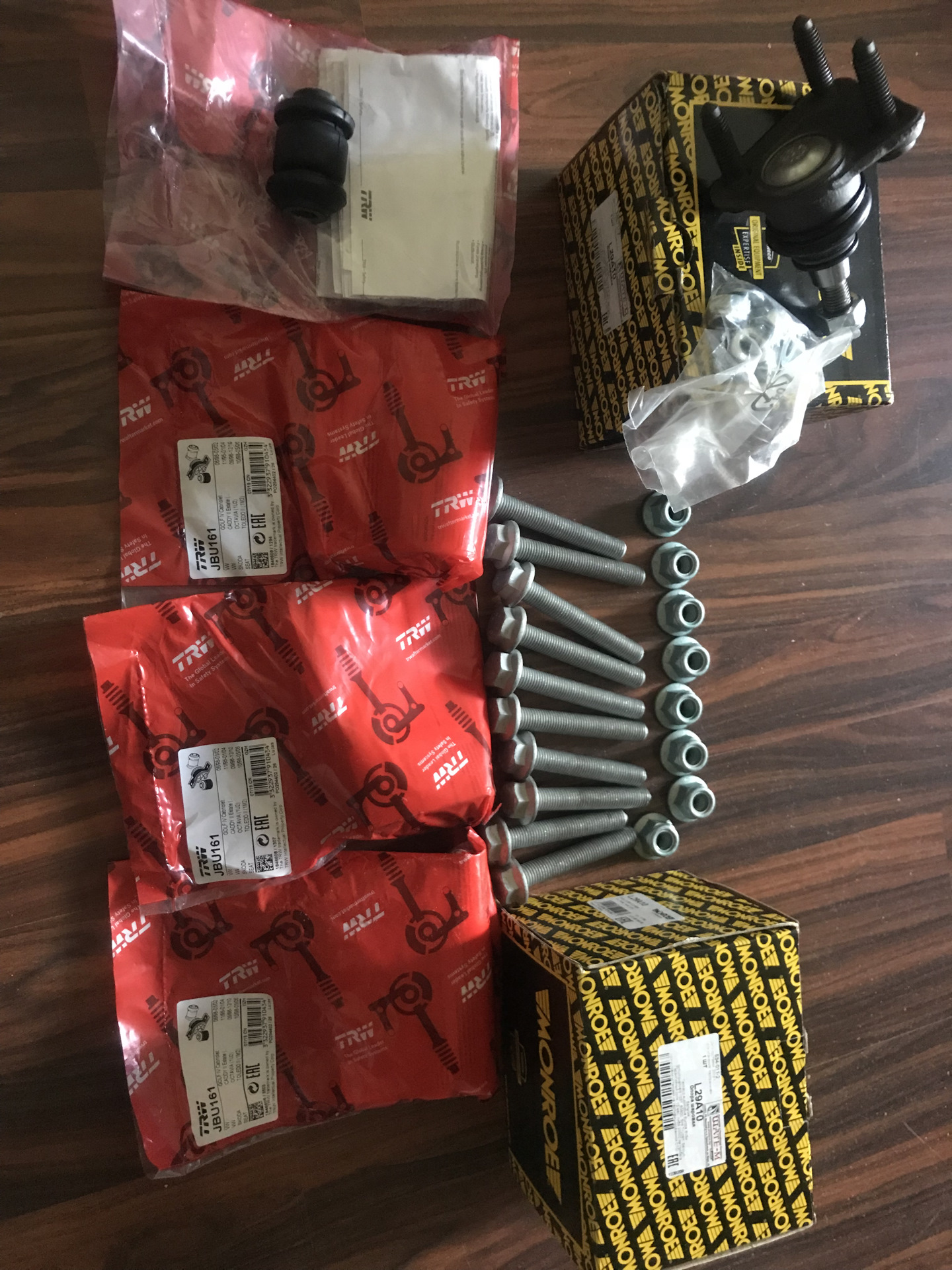 Сайлентблоки N2 — Audi S3 (8L), 1,8 л, 2001 года | запчасти | DRIVE2