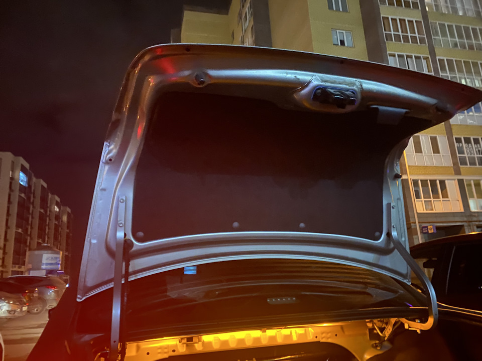 Долгожданная обивка крышки багажника — Lada Гранта (2G) FL, 1,5 л, 2020 ...