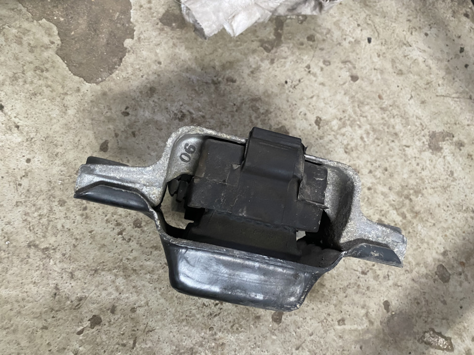 Первые поломки за 3 года владения. — Volkswagen Golf Mk6, 1,4 л, 2011 ...