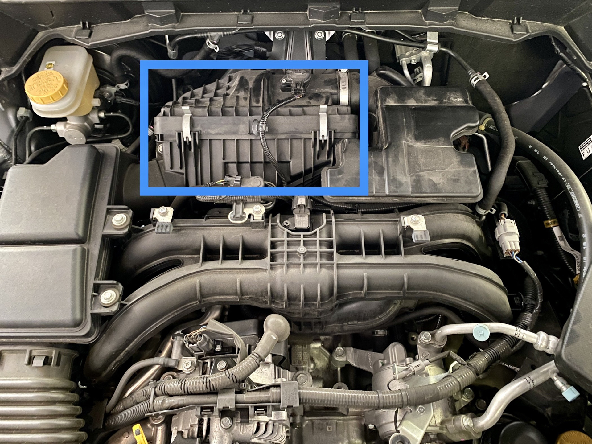 Замена воздушного фильтра — Subaru Forester (SK), 2 л, 2019 года ...