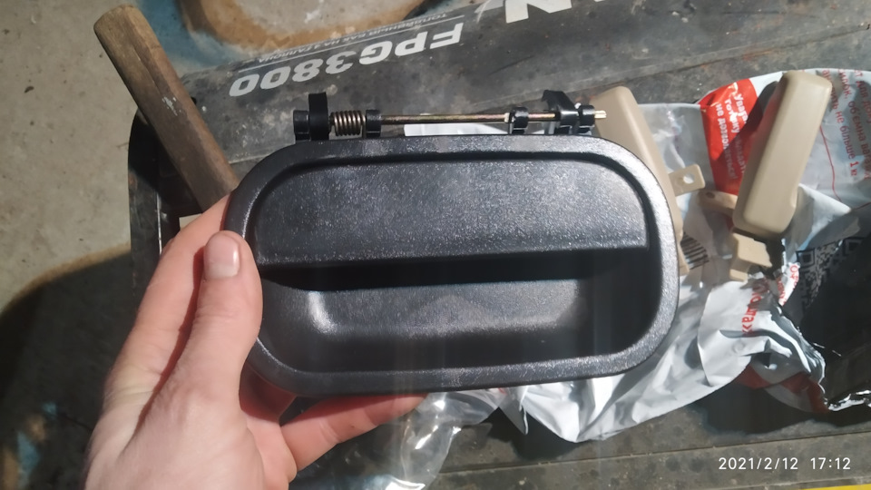 Дверные ручки — FAW 1031, 3,2 л, 2005 года | другое | DRIVE2