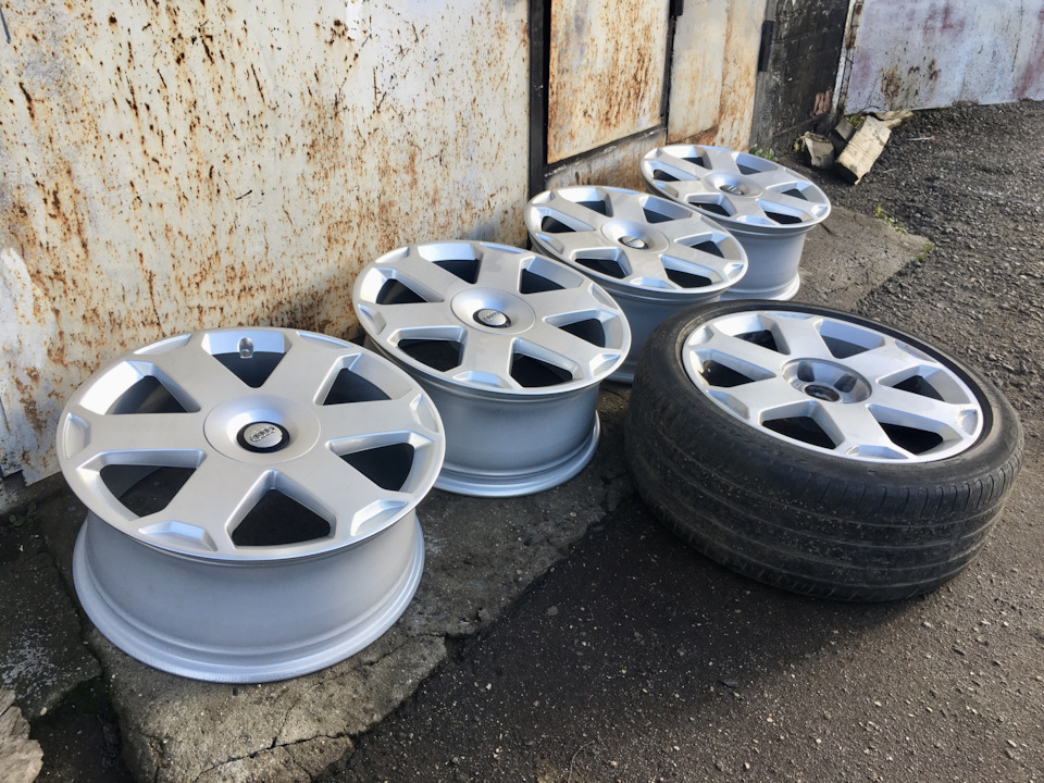 Литые диски 18 ET-50 на Audi A4 (B6), Audi A4 (B7), Audi A4 Avant (B6 ...