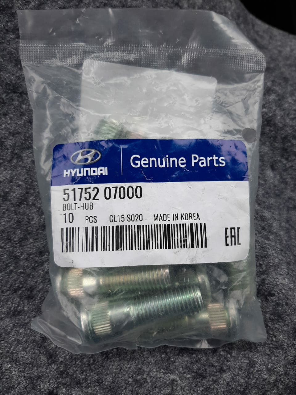 Нежданчик с колёсными гайками — Hyundai Elantra (5G), 1,6 л, 2014 года ...