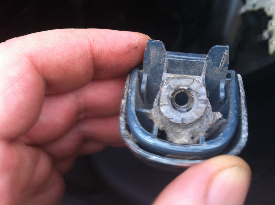 ремонт ручки двери-пипка — Hyundai Elantra (4G), 1,6 л, 2009 года ...