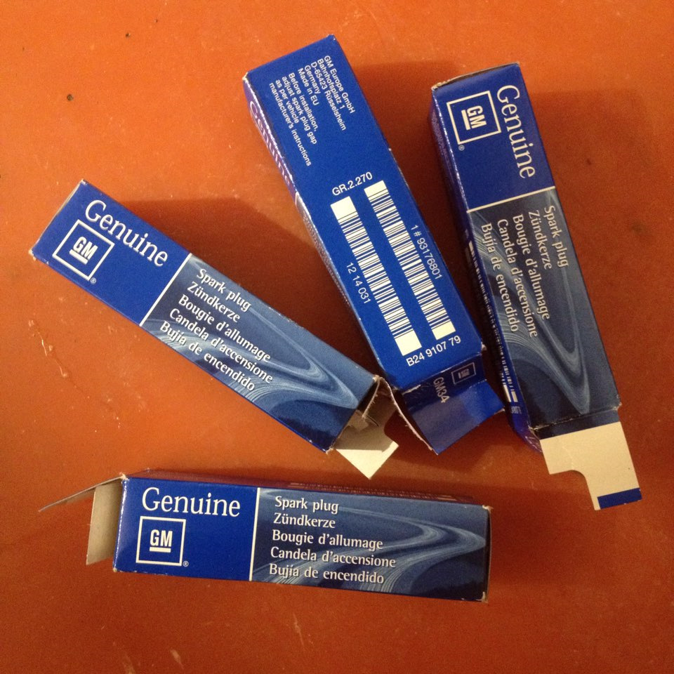 Замена оригинал свечей зажигания ! — Opel Astra H GTC, 1,8 л, 2008 года ...