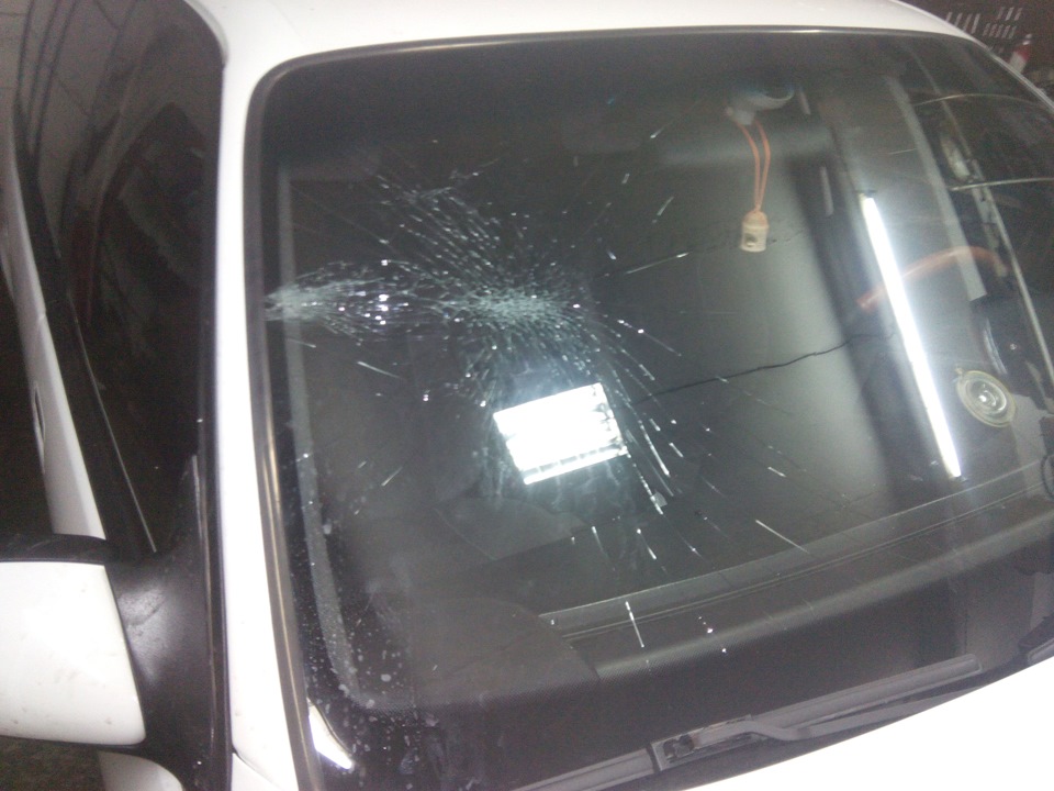 Лобовое стекло против белки… — Opel Omega A, 2 л, 1991 года | другое ...