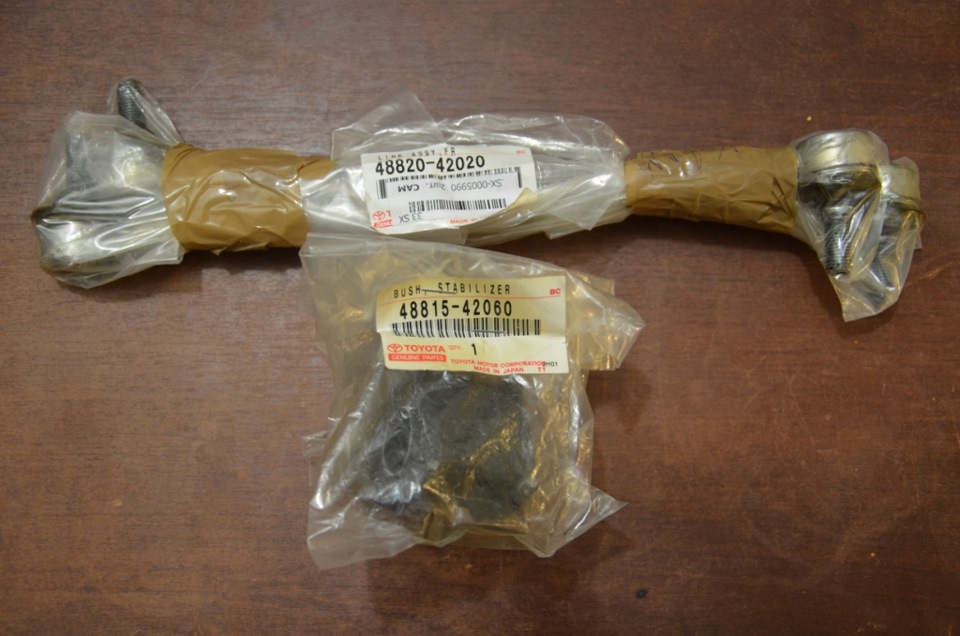 Замена стоек переднего стабилизатора — Toyota RAV4 (II), 2 л, 2001 года ...