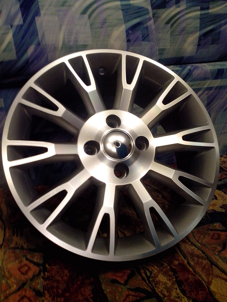 pirelli купил лето и шипованную зиму. — FIAT Grande Punto, 1,4 л, 2006 ...