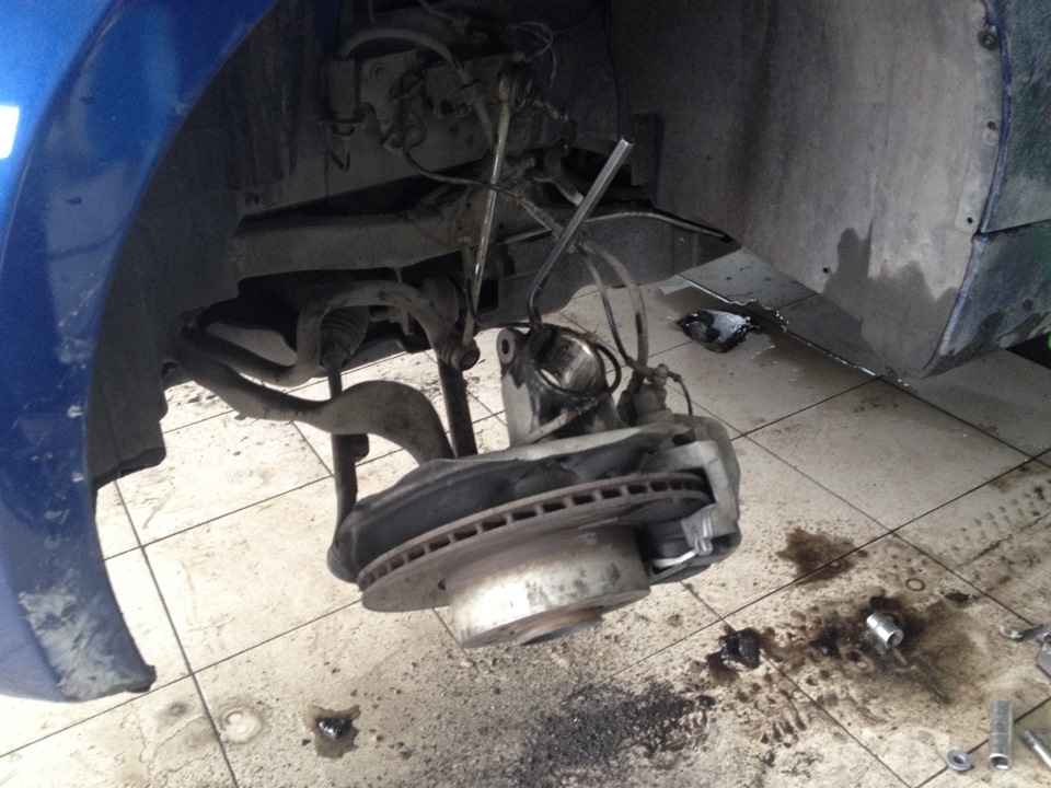 Эпопея со стойками — BMW 1 series Coupe (E82), 3 л, 2008 года ...