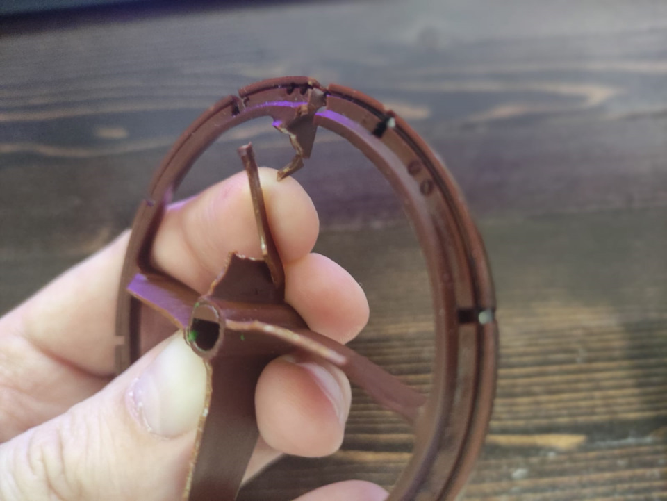 Замена завихрителя воздуха на BMW E87 — BMW 1 series (E81/E87), 2 л ...