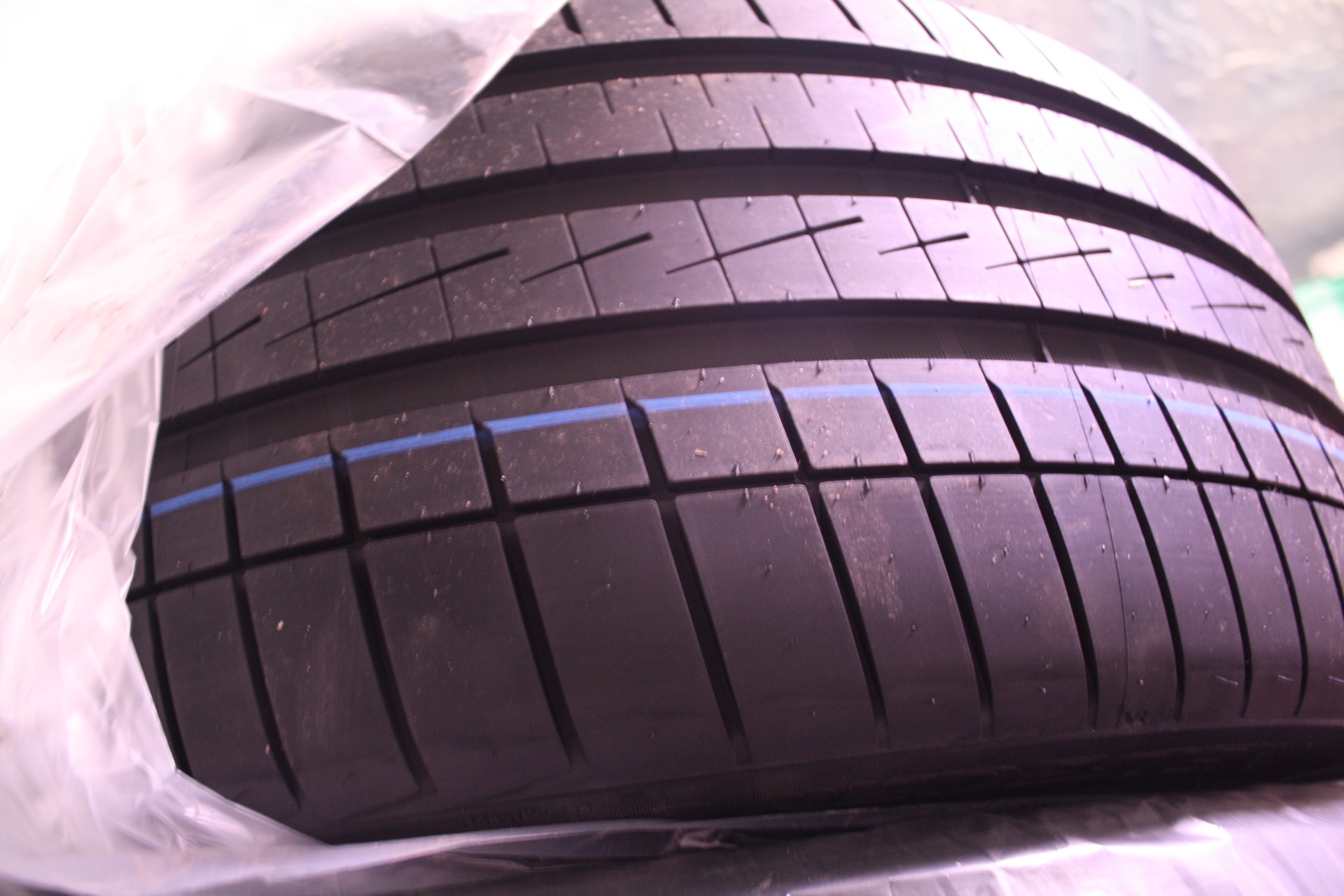 Купить Vredestein Ultrac Vorti СПОРТ — BMW X5 (E70), 3 л, 2009 года ...