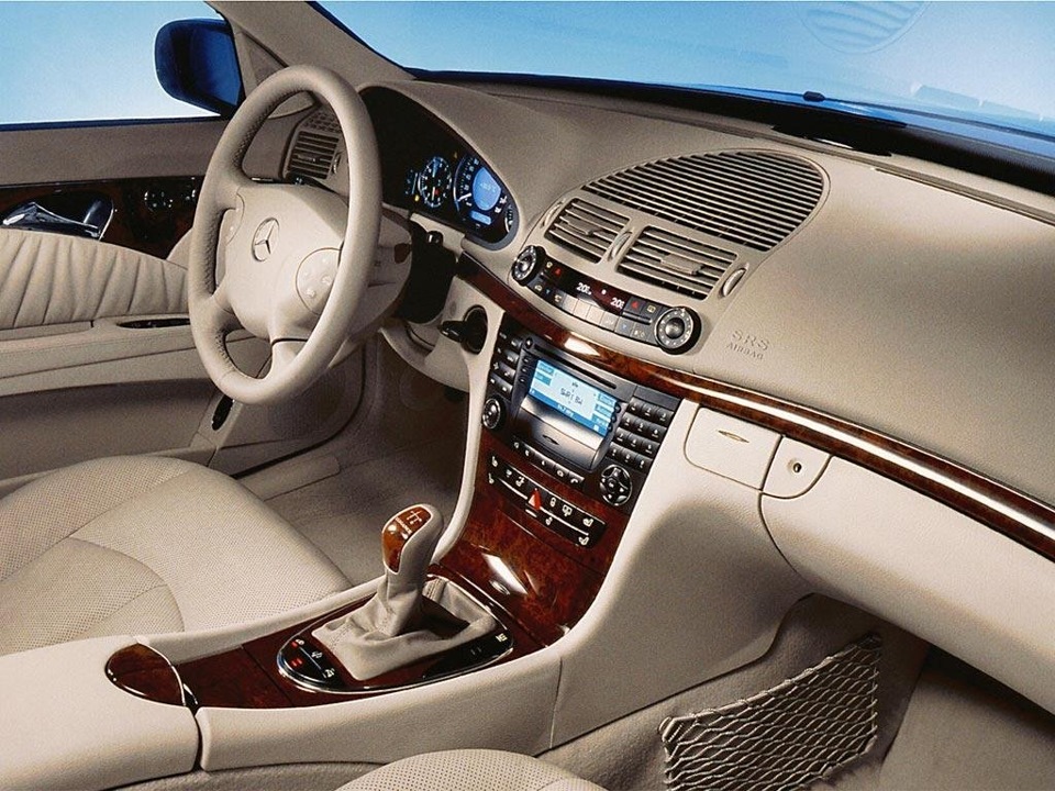 сетка или сумка в ногах у пассажира, хотелось бы ясности:) — DRIVE2