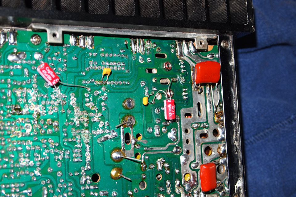 Винтажный усилитель Alpine 3508. — Audi 80 (B2), 1,8 л, 1984 года ...