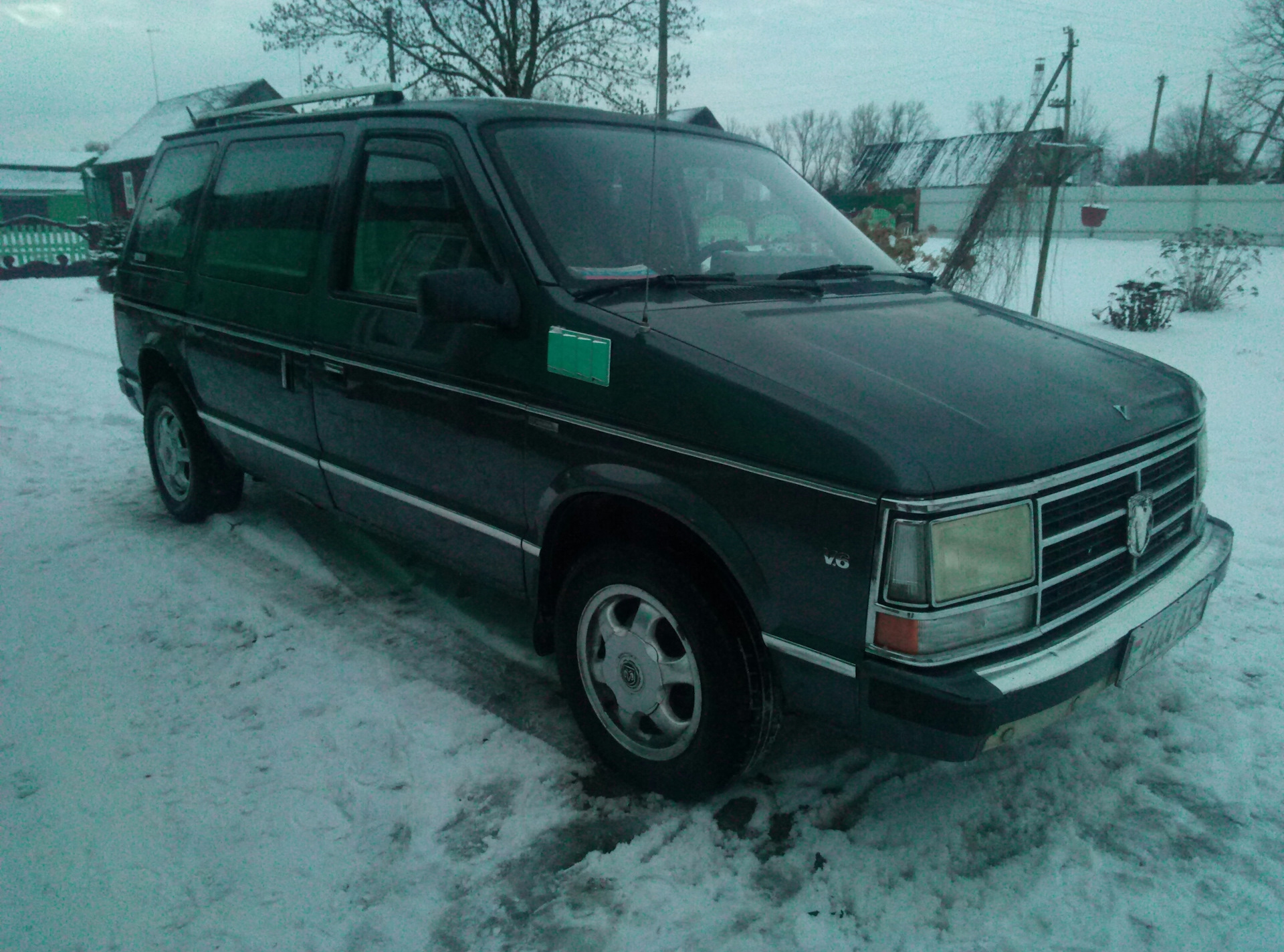 Значки на крайслер — Chrysler Voyager (1G), 3 л, 1989 года | фотография ...