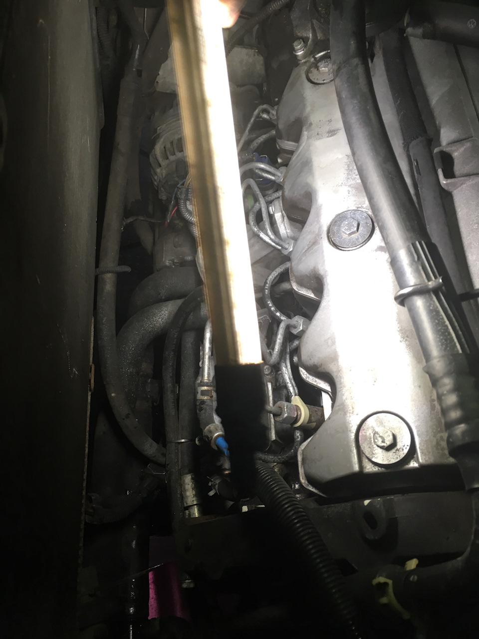 Замена косы проводов свечей накала 2.5 — Volkswagen Transporter T4, 2,5 ...