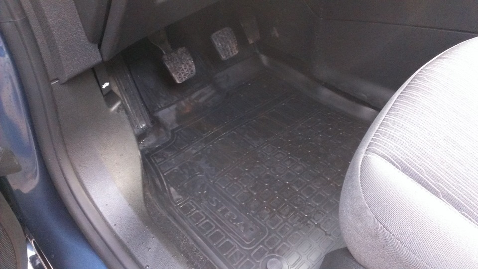 =Коврики в салон= — Opel Astra J, 1,6 л, 2013 года | аксессуары | DRIVE2