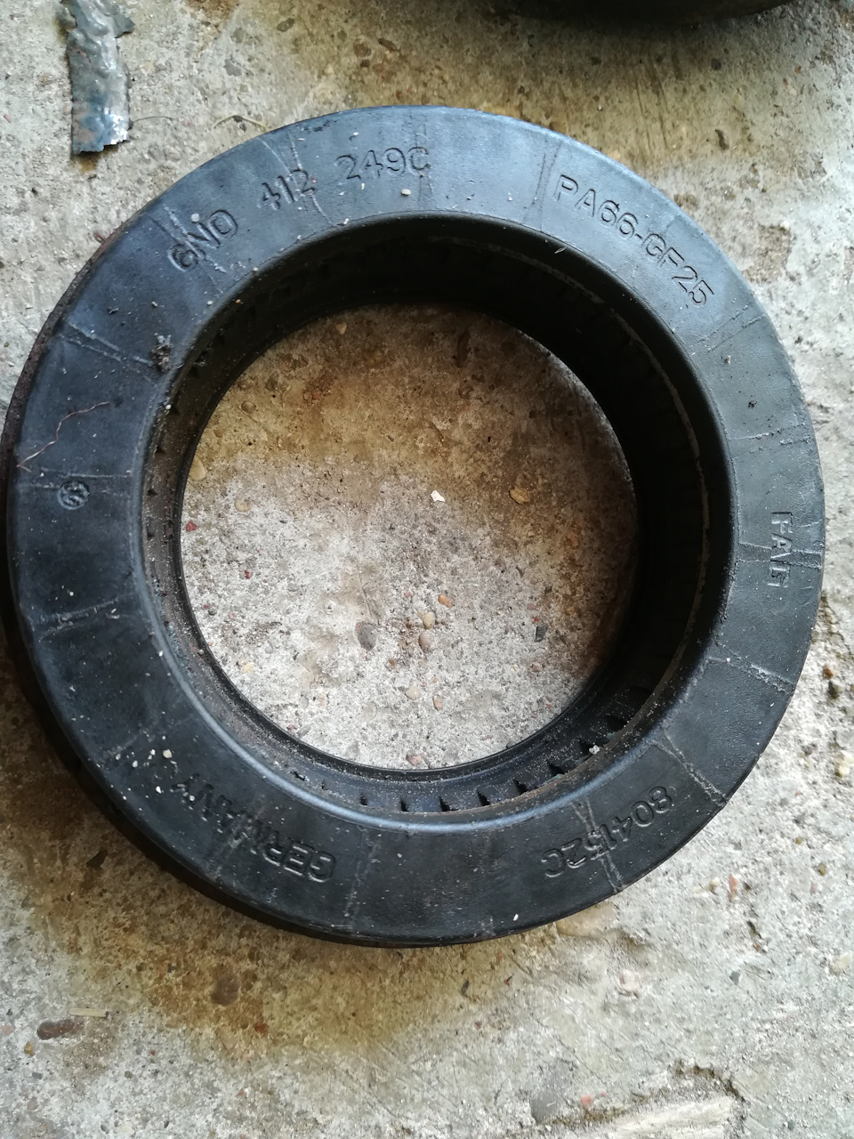 Замена опор амортизатора с опорными подшипниками и передних пружин ...