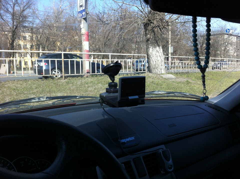 Антирадар Cobra Vedetta SLR 600 RU — Lada Приора хэтчбек, 1,6 л, 2009 ...