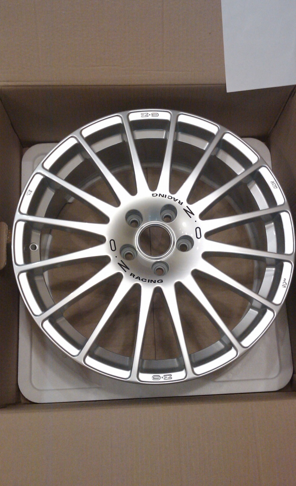 Поиски колес. — SEAT Leon FR (Mk2), 2 л, 2012 года | колёсные диски ...