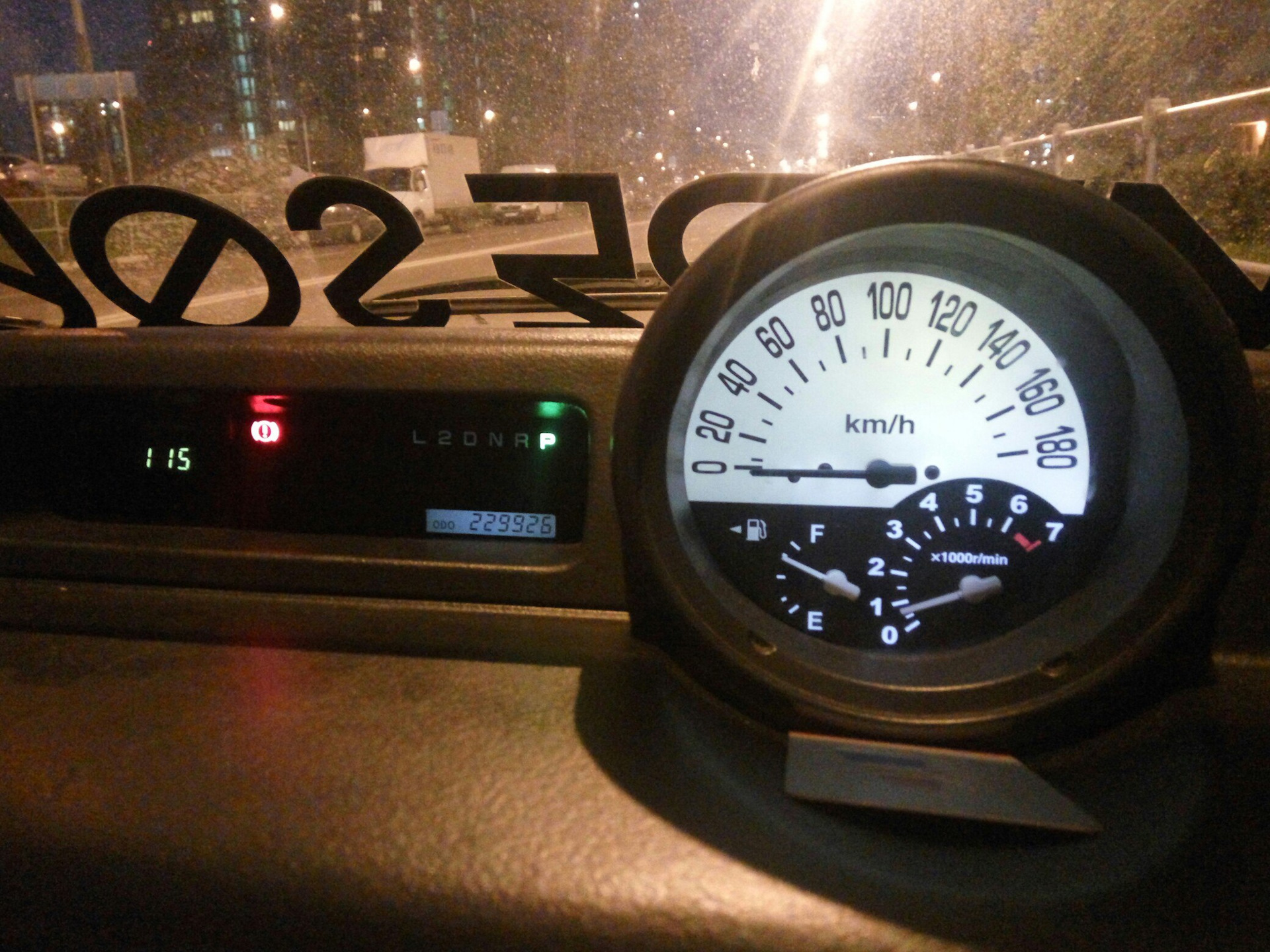 "Новая" приборка и всякая мелочь. — Toyota bB (1G), 1,5 л, 2002 года ...