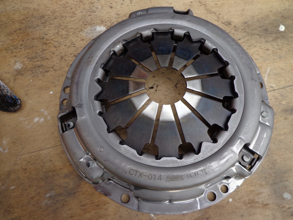 CTX014 Корзина сцепл.TOYOTA COROLLA II-IX/CARINA I-IV/YARIS I 1.4-1.6 ...