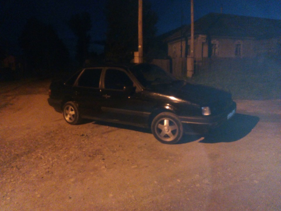 помылись и одолжили тапки у … — Volkswagen Passat B3, 2 л, 1989 года ...