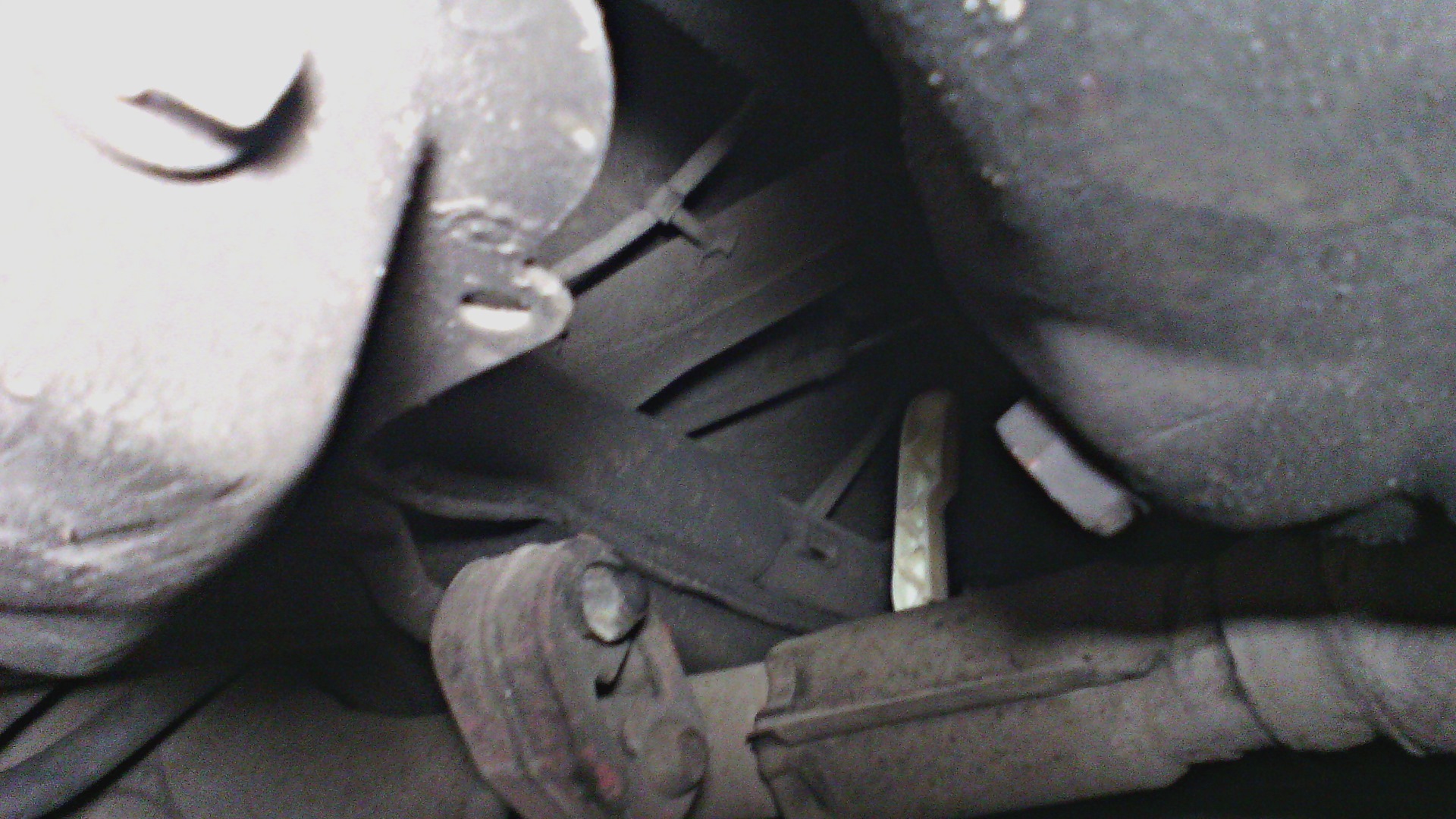 Поменял штангу селектора. — Volkswagen Polo Mk3, 1 л, 2000 года ...