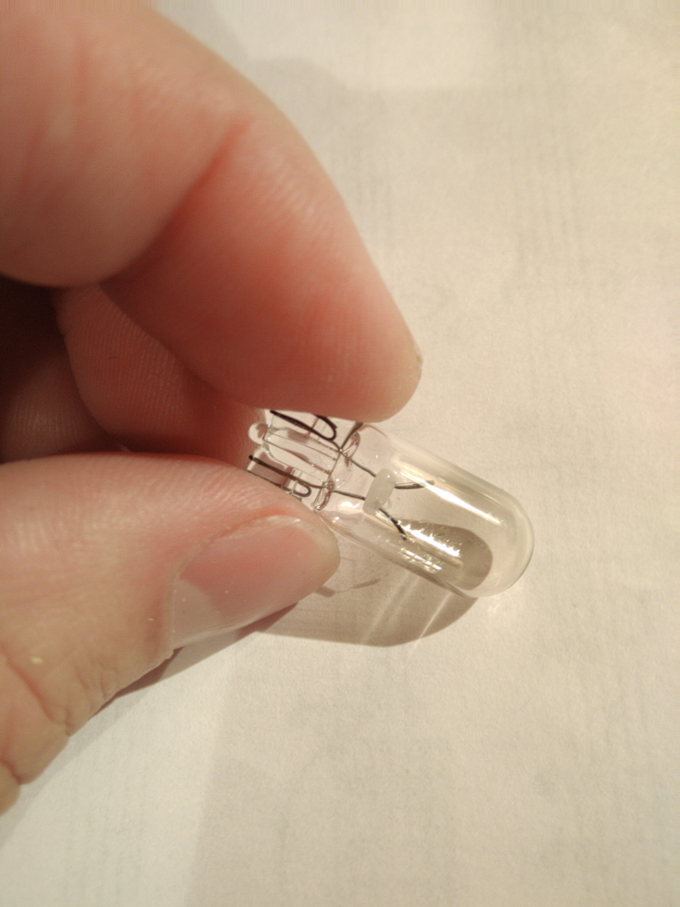 Лампы задних габаритов (крайние) — Nissan Tiida (2G), 1,6 л, 2015 года ...