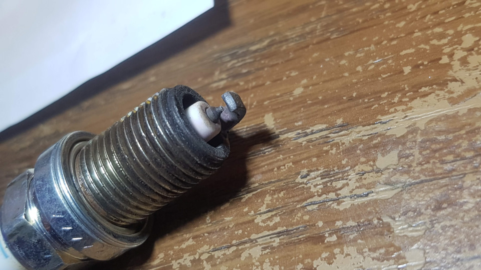 Замена прокладки 1.8t 20v, свечей PFR7Q — Skoda Octavia A4 Mk1, 1,8 л ...