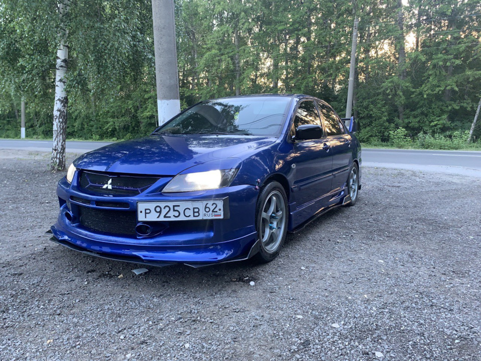 И снова внешка установил андроид магнитолу — Mitsubishi Lancer Ix 1