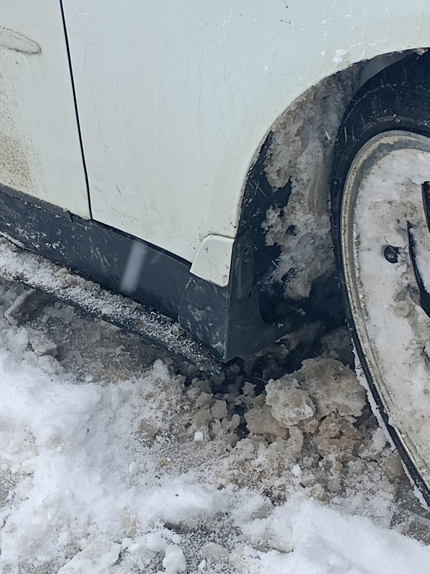 #5 | Оторванный брызговик — Nissan Skyline (V35), 2,5 л, 2002 года ...