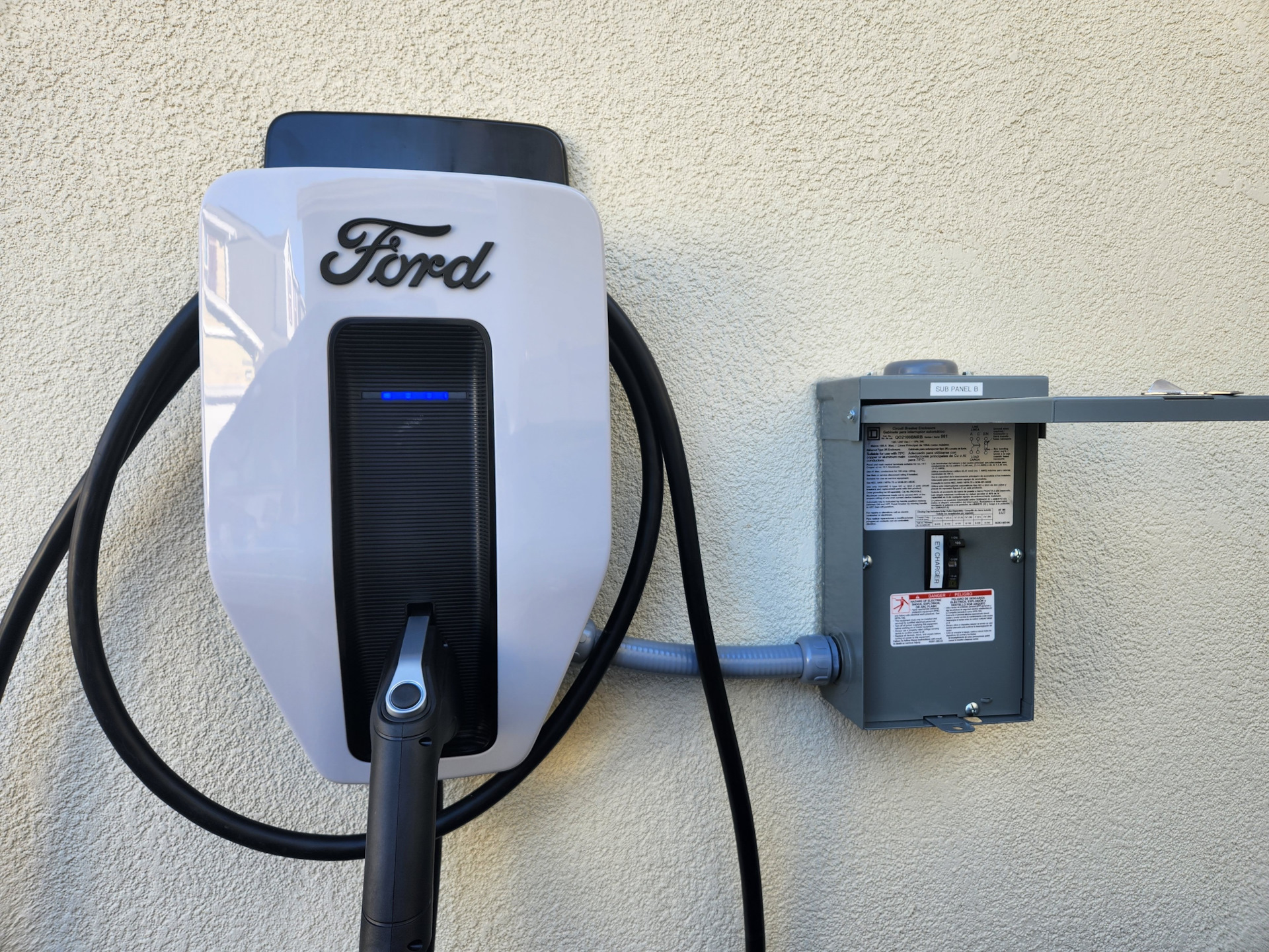 Charger EV Ford PRO 80Amp — Ford Mustang Mach-E, 2023 года | аксессуары ...