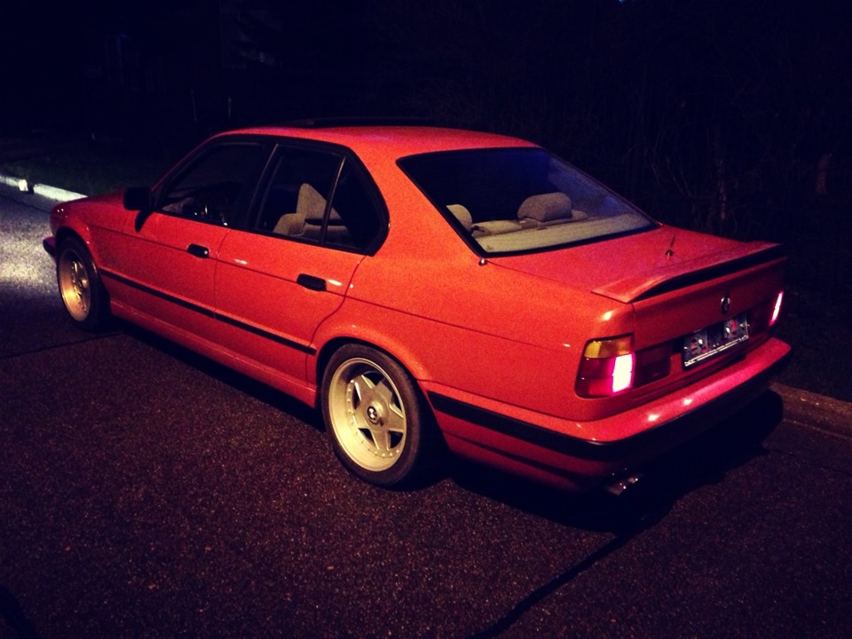 в ожидании бампера от 540 и посылок) — BMW 5 series (E34), 4 л., 1993 года | запчасти | DRIVE2