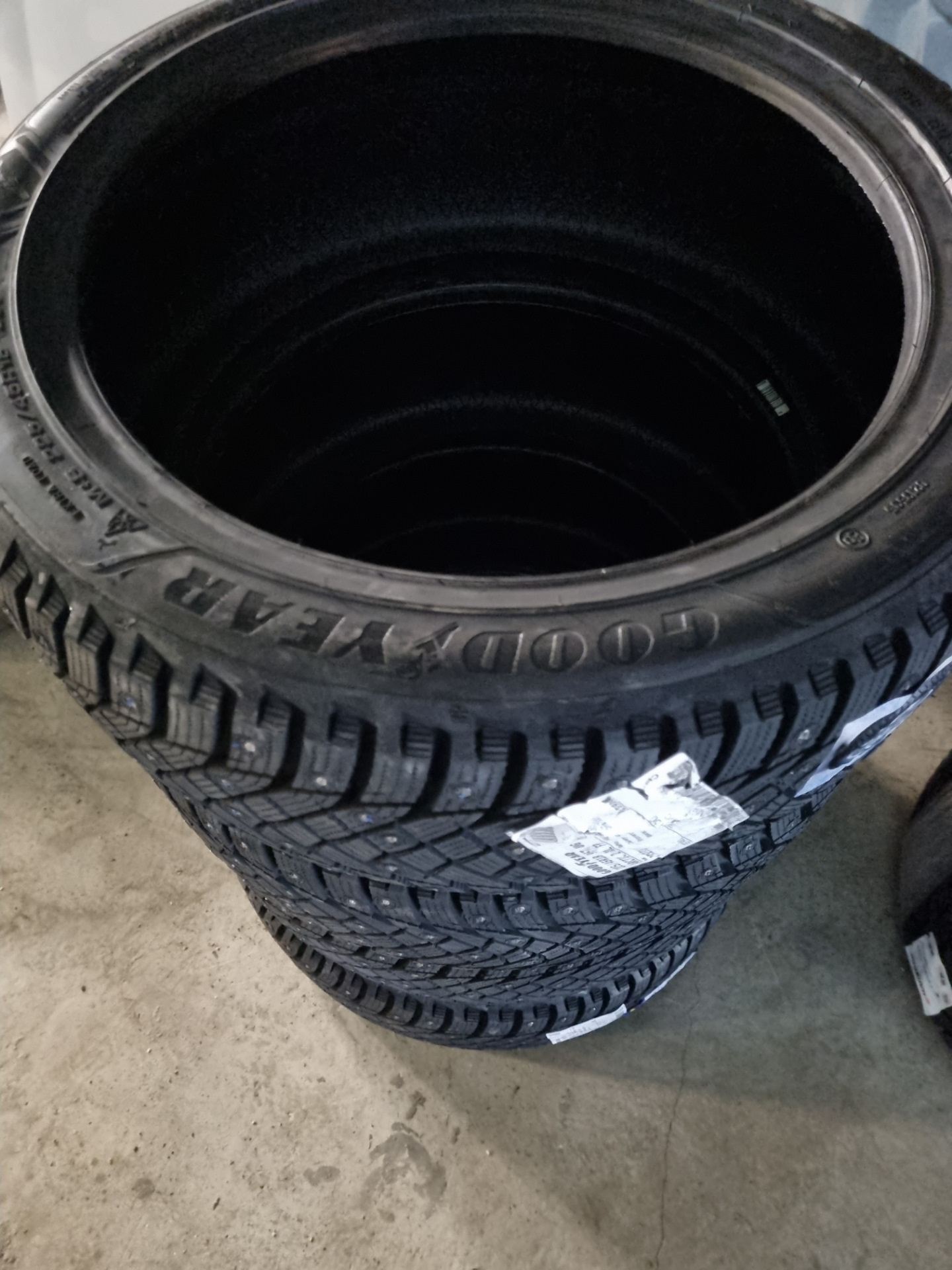 Goodyear Ultragrid Arctic 2 — Mercedes-Benz C 43 AMG (W205), 3 л, 2017 ...